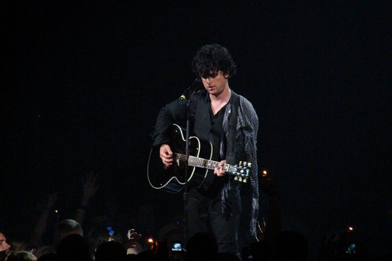 40 Best Acoustic Rock Songs (with Music Videos) - Guitar Lobby