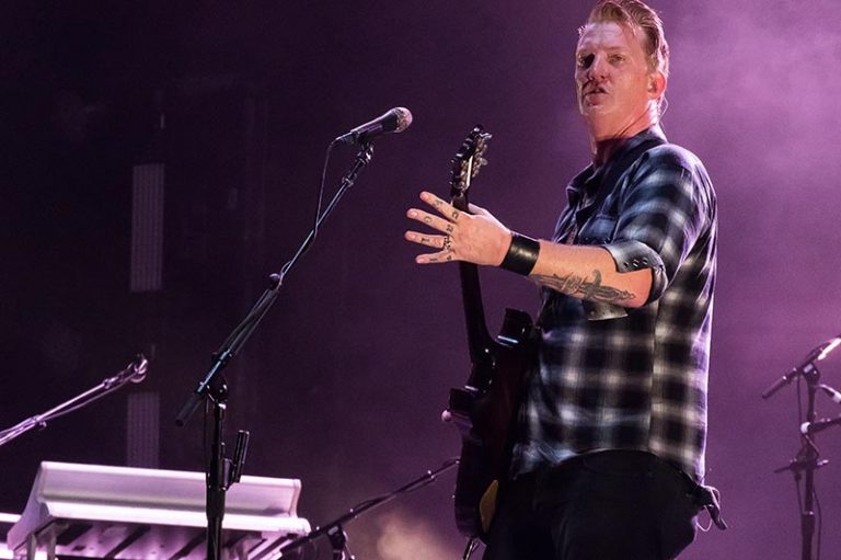Josh Homme Guitars & Gear List (2023 Update) - Guitar Lobby